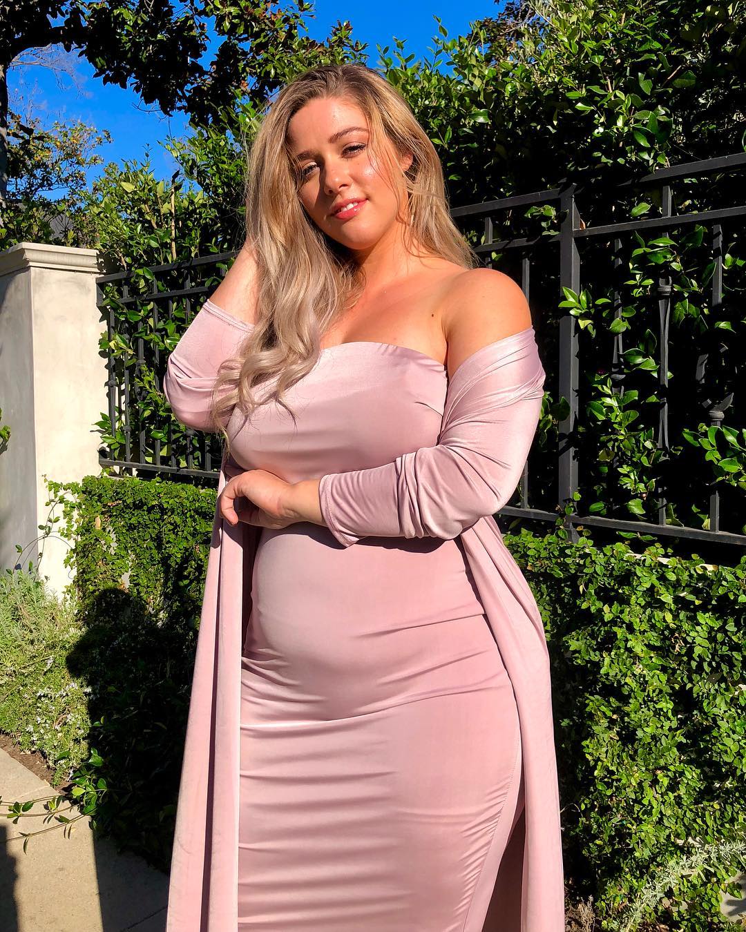 Ellana Bryan - Height, Weight, Bio, Wiki, Age, Photo, Instagram - Fashionwomentop