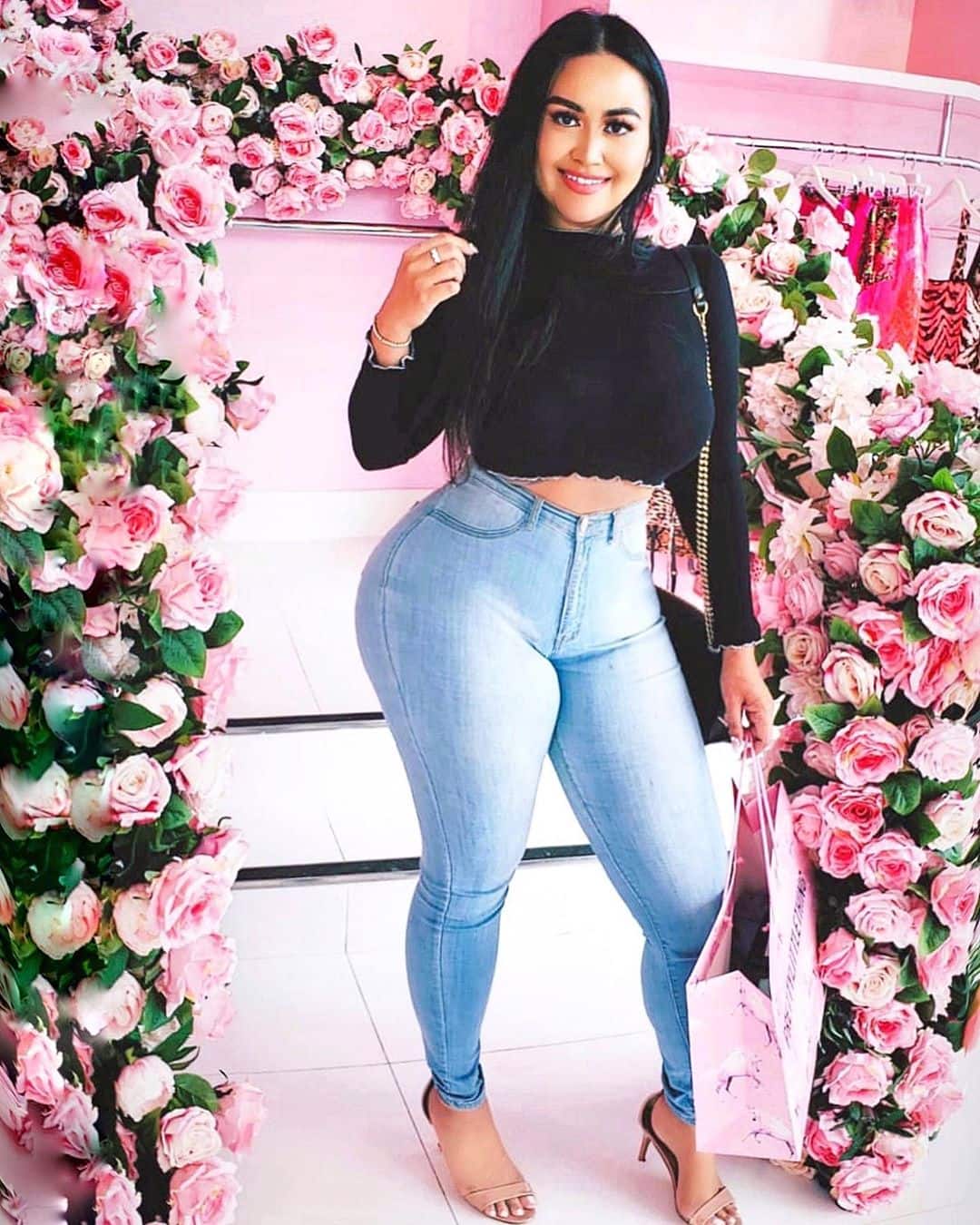 Tracy Lopez: Height, Weight, Bio, Wiki, Age, Instagram, Photo ...