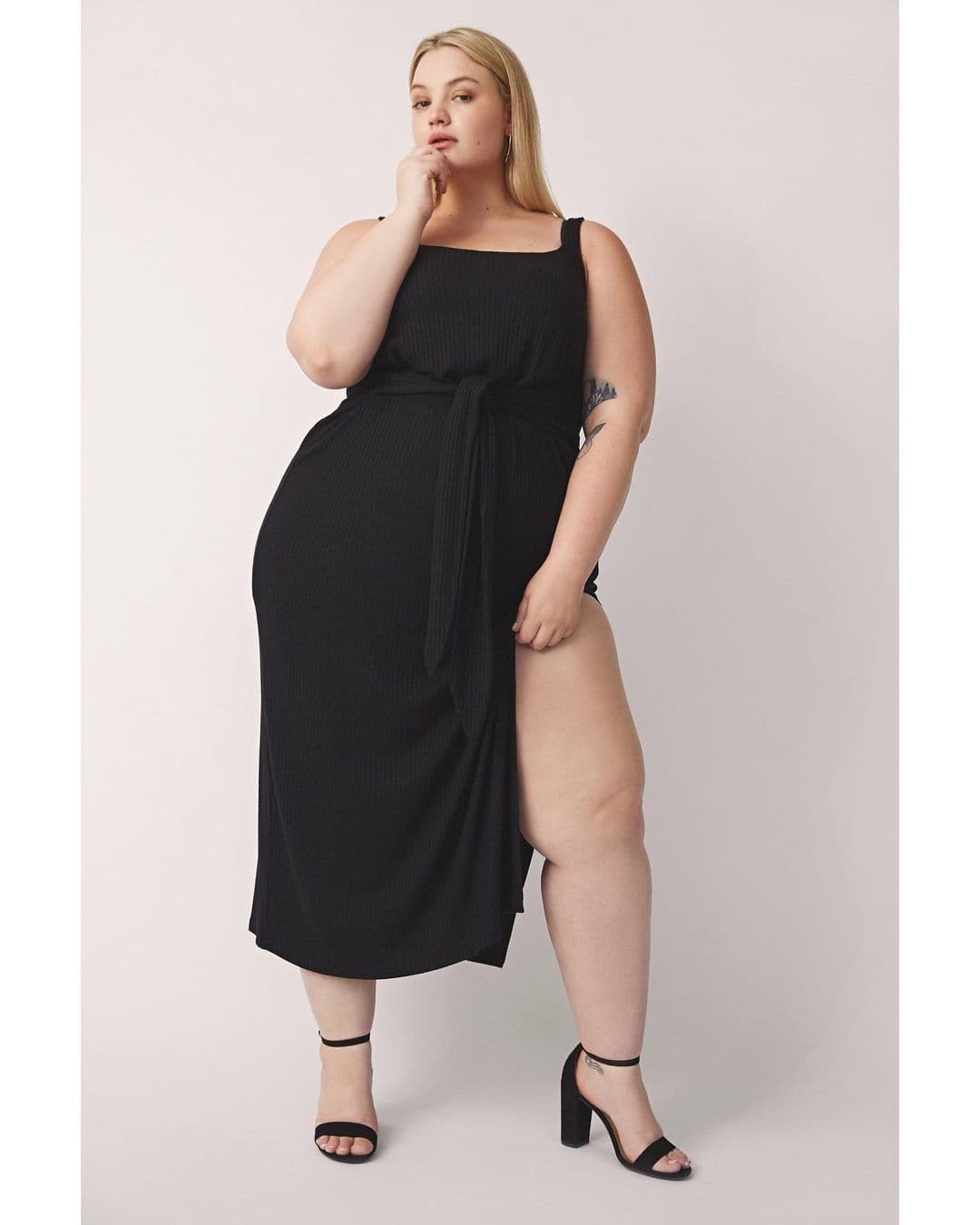 Allie Weber - Height, Weight, Bio, Wiki, Age, Photo, Instagram ...