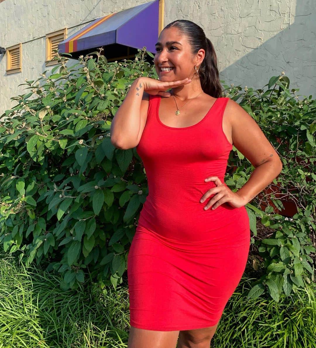 Javiera Quintana - Height, Weight, Bio, Wiki, Age, TikTok, Instagram ...