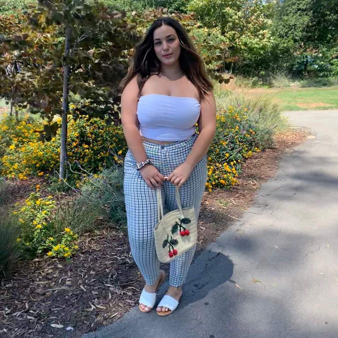 Becca Gonzalez - Height, Weight, Bio, Wiki, Age, Instagram ...