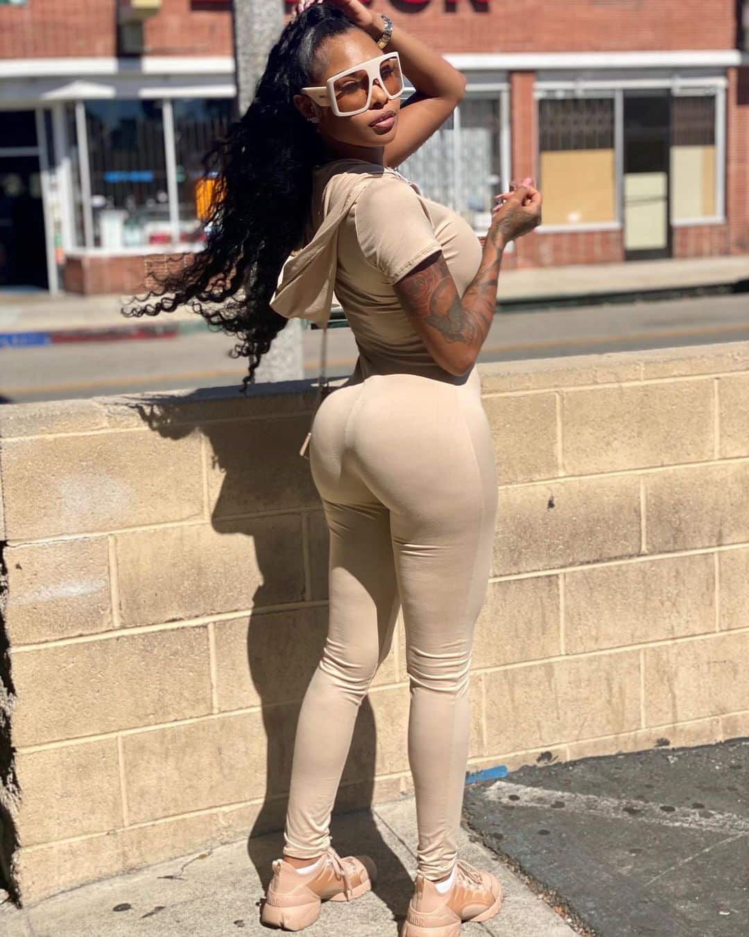 Shay Brown Height, Weight, Bio, Wiki, Age, Photo, Instagram - Fashionwomentop